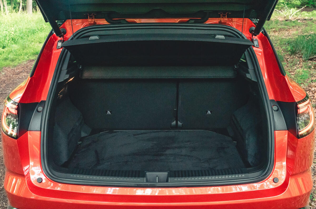 Renault Austral Review 2025, Price & Specs | Autocar