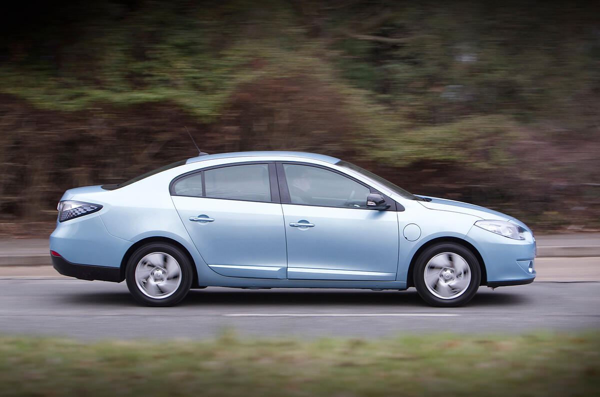 Renault Fluence 2012-2013 Review (2022) | Autocar