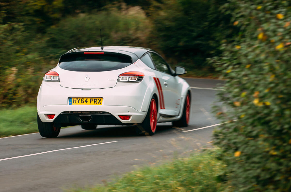 Renault Mégane RS 275 Trophy-R 2014-2016 Review (2022) | Autocar