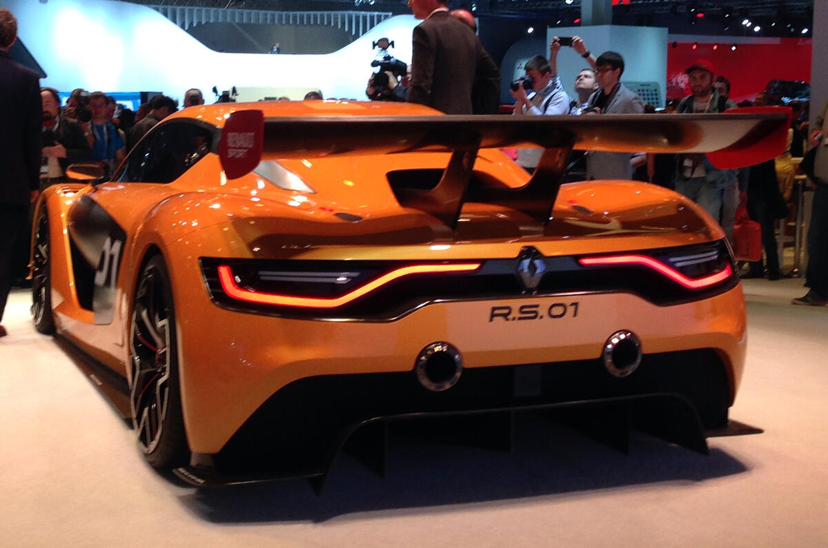 Renault reveals new 493bhp racing car