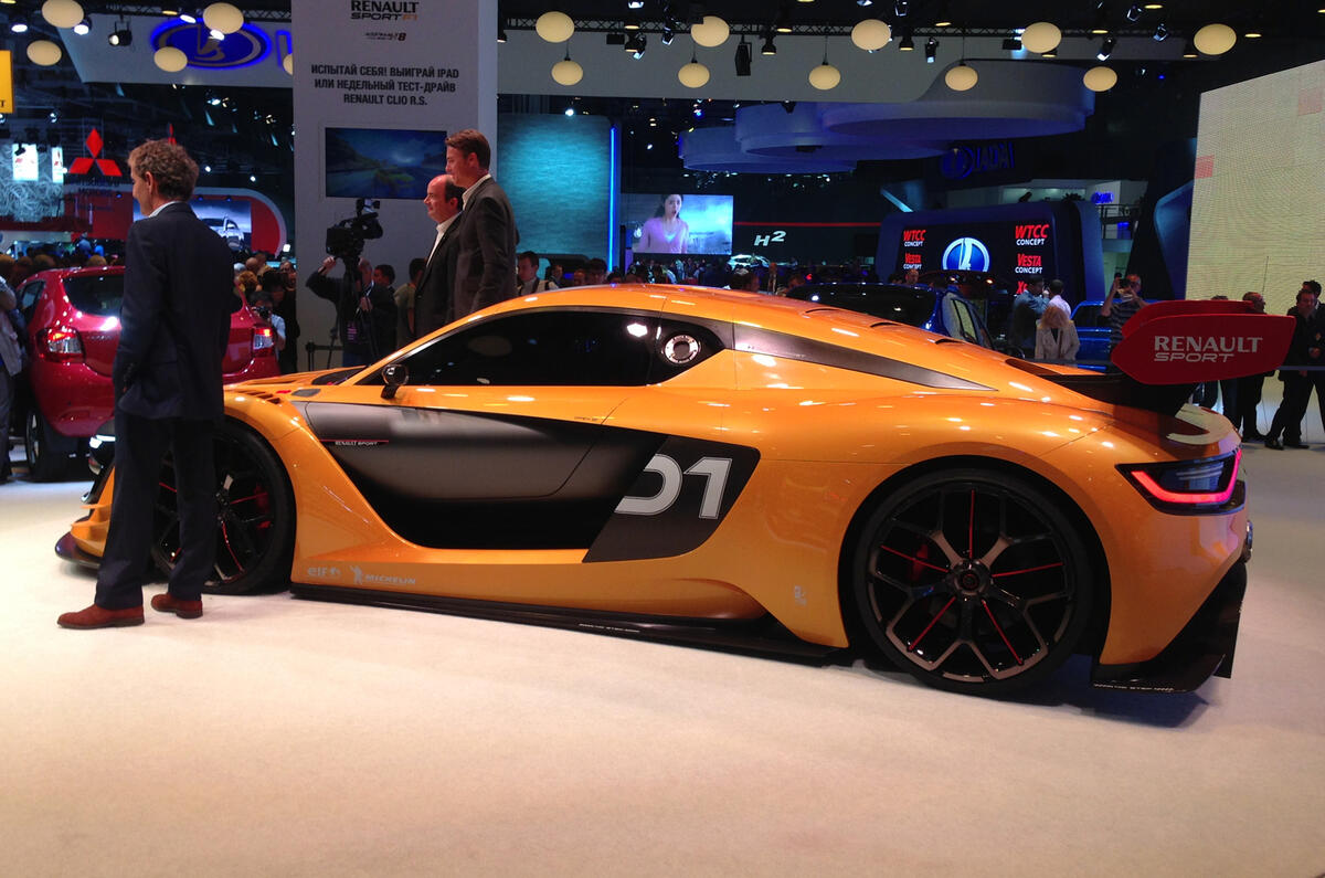 Renault reveals new 493bhp racing car