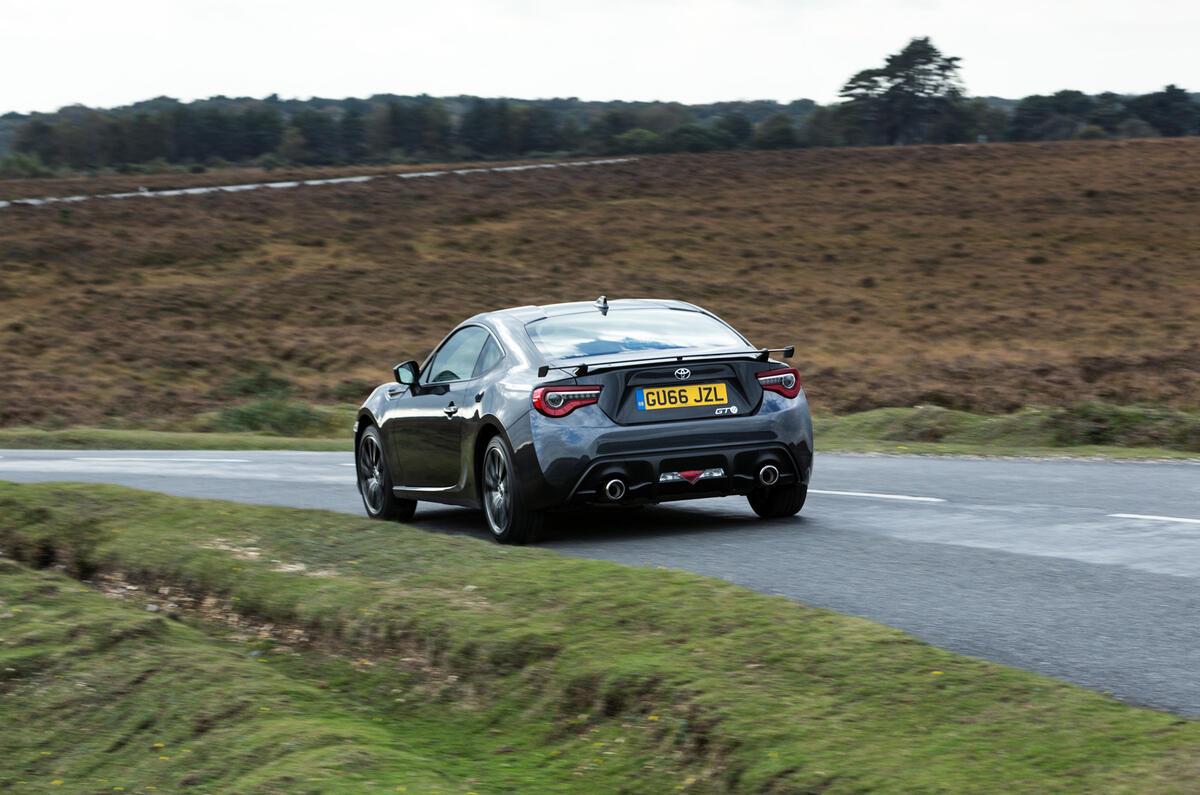 Toyota GT86 2012-2021 Review (2022) | Autocar