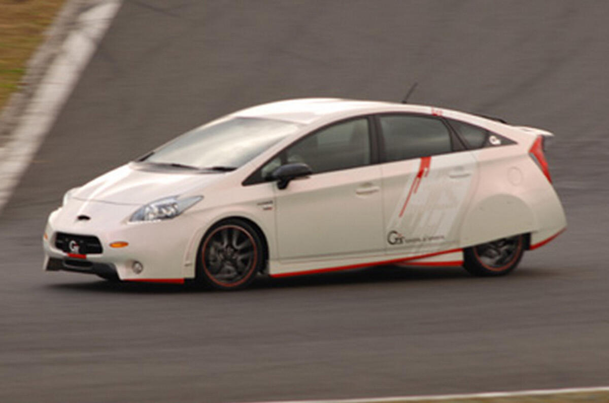 Sporty Prius unveiled in Tokyo | Autocar