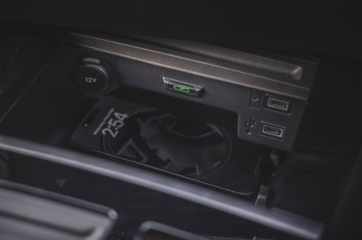 Vauxhall Astra Electric Review 2025, Price & Specs | Autocar