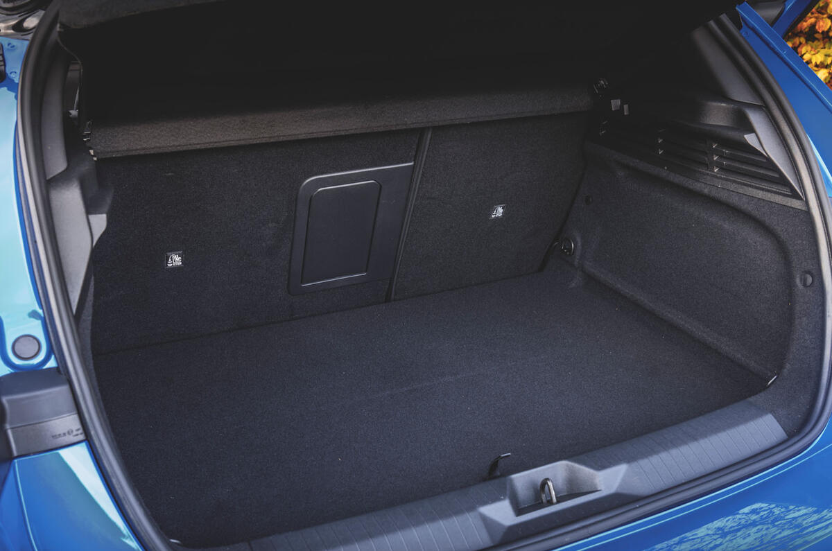 Vauxhall Astra Electric Review 2025, Price & Specs | Autocar