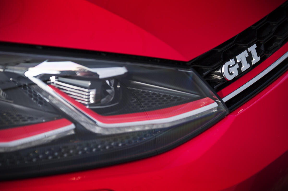 Volkswagen Golf GTI Review (2020) | Autocar