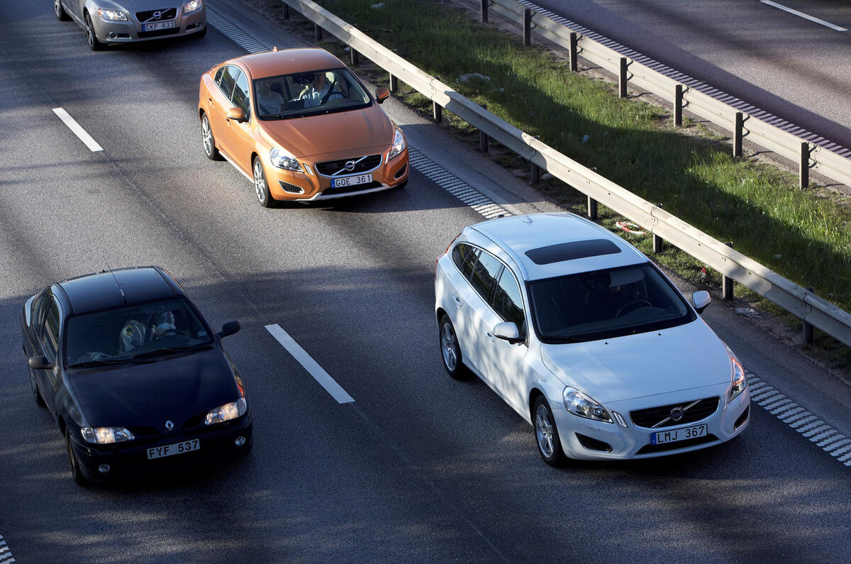Volvo to launch world's first large-scale self-driving car test | Autocar