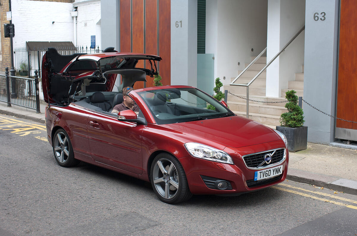 Volvo C70 2006-2013 Review (2022) | Autocar