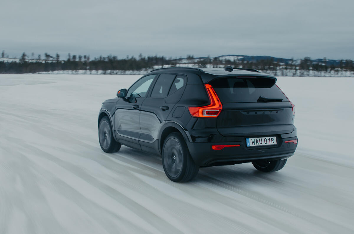 Volvo EX40 Review 2025, Price & Specs | Autocar