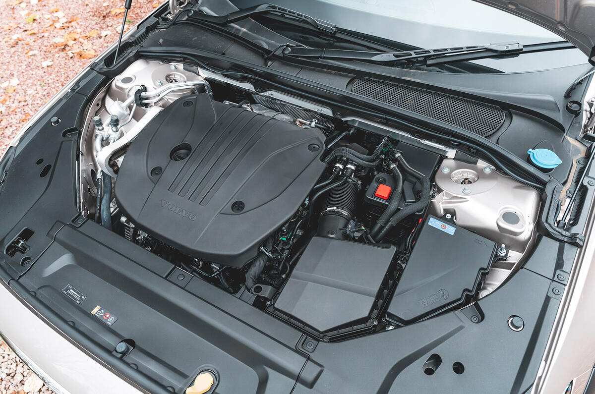 Used Volvo V90 Cross Country 2017-2023 review | Autocar