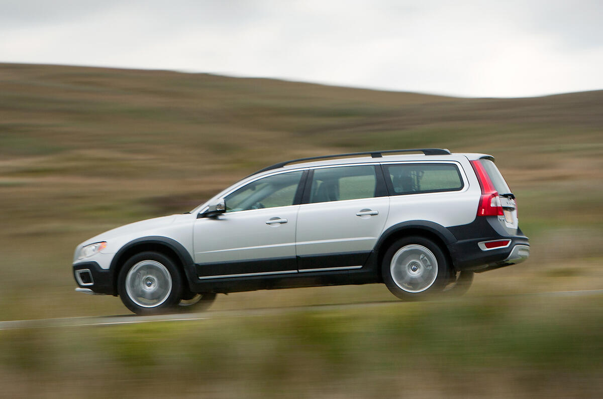 Volvo XC70 2007-2016 Review (2022) | Autocar