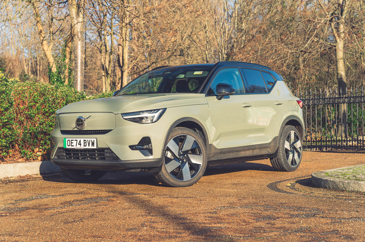 Volvo EX40 Review 2025, Price & Specs | Autocar