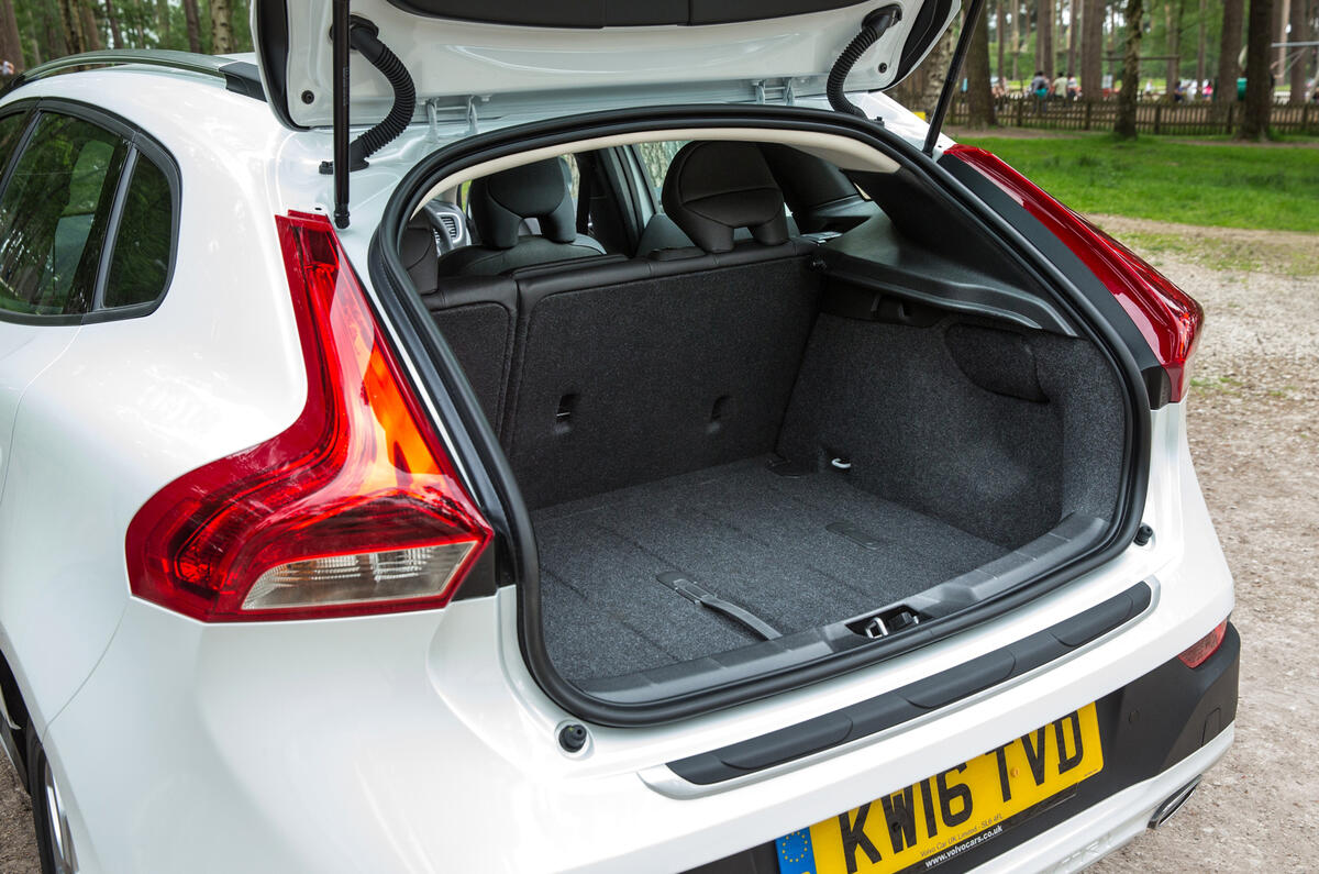 Volvo V40 Volume Coffre