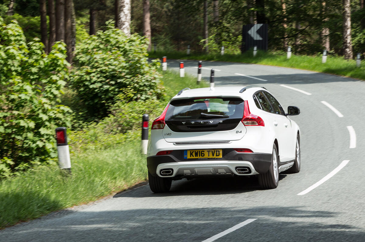 Used Volvo V40 Cross Country 2013-2019 review | Autocar