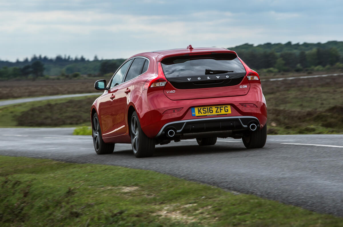 Volvo V40 2012-2019 Review (2022) | Autocar