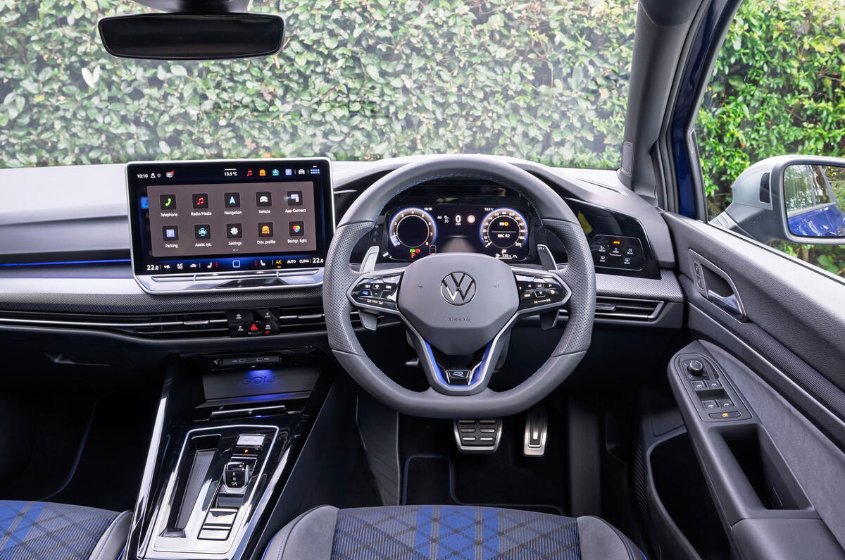 Volkswagen Golf R Review 2025, Price & Specs | Autocar