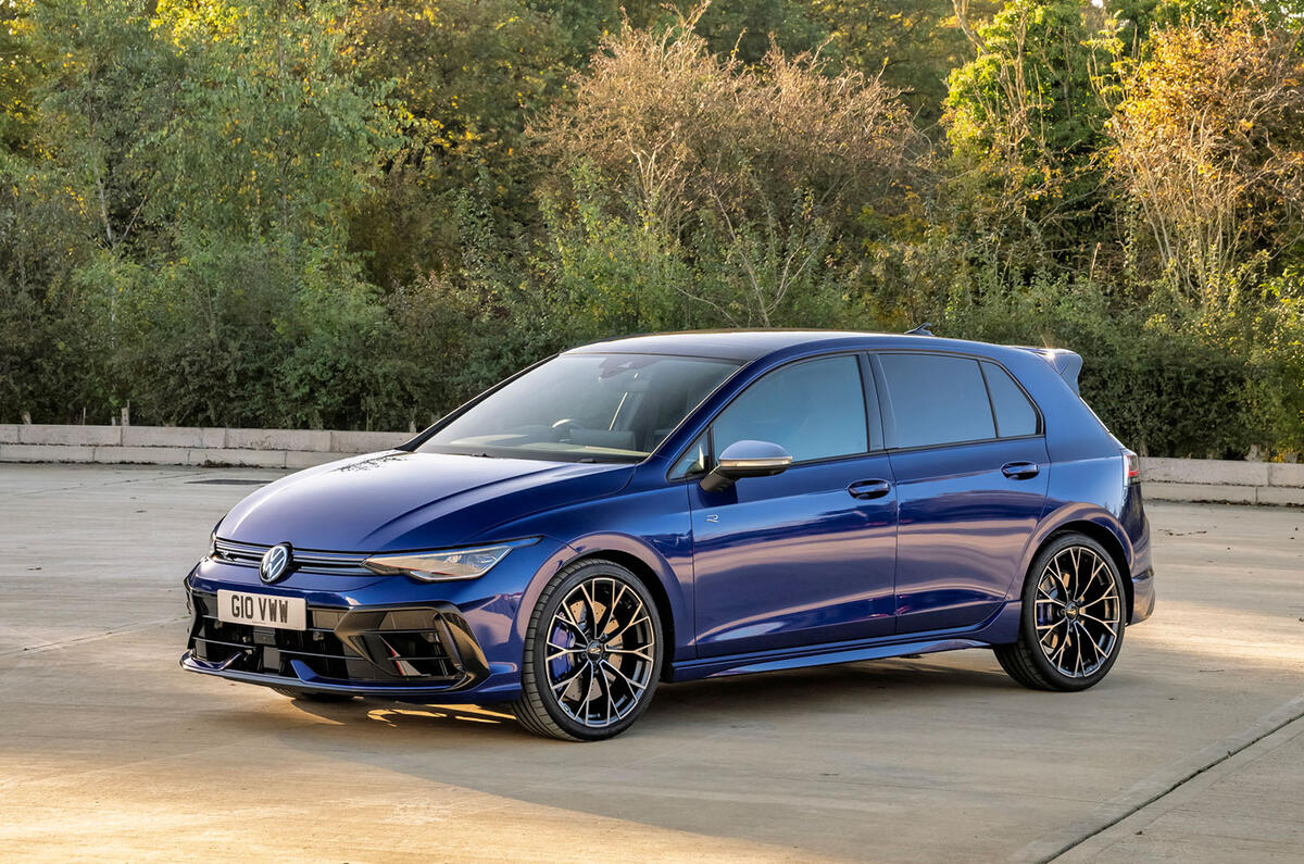 Volkswagen Golf R Review 2025, Price & Specs | Autocar