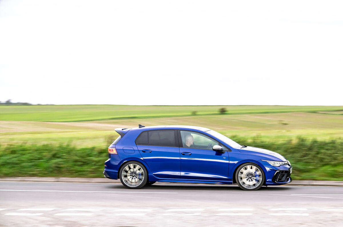 Volkswagen Golf R Review 2025, Price & Specs | Autocar
