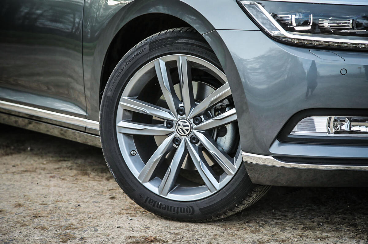 Volkswagen Passat Review (2022) | Autocar