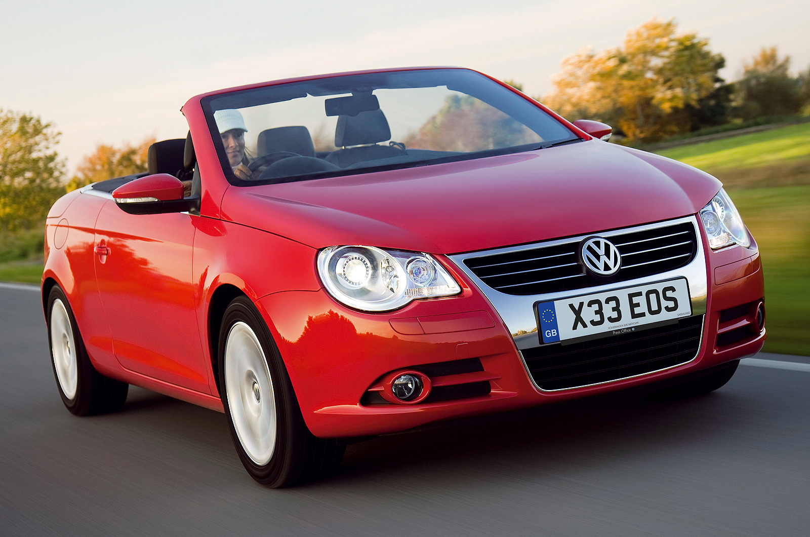 Petrol VW Eos gets eco-tweaks | Autocar