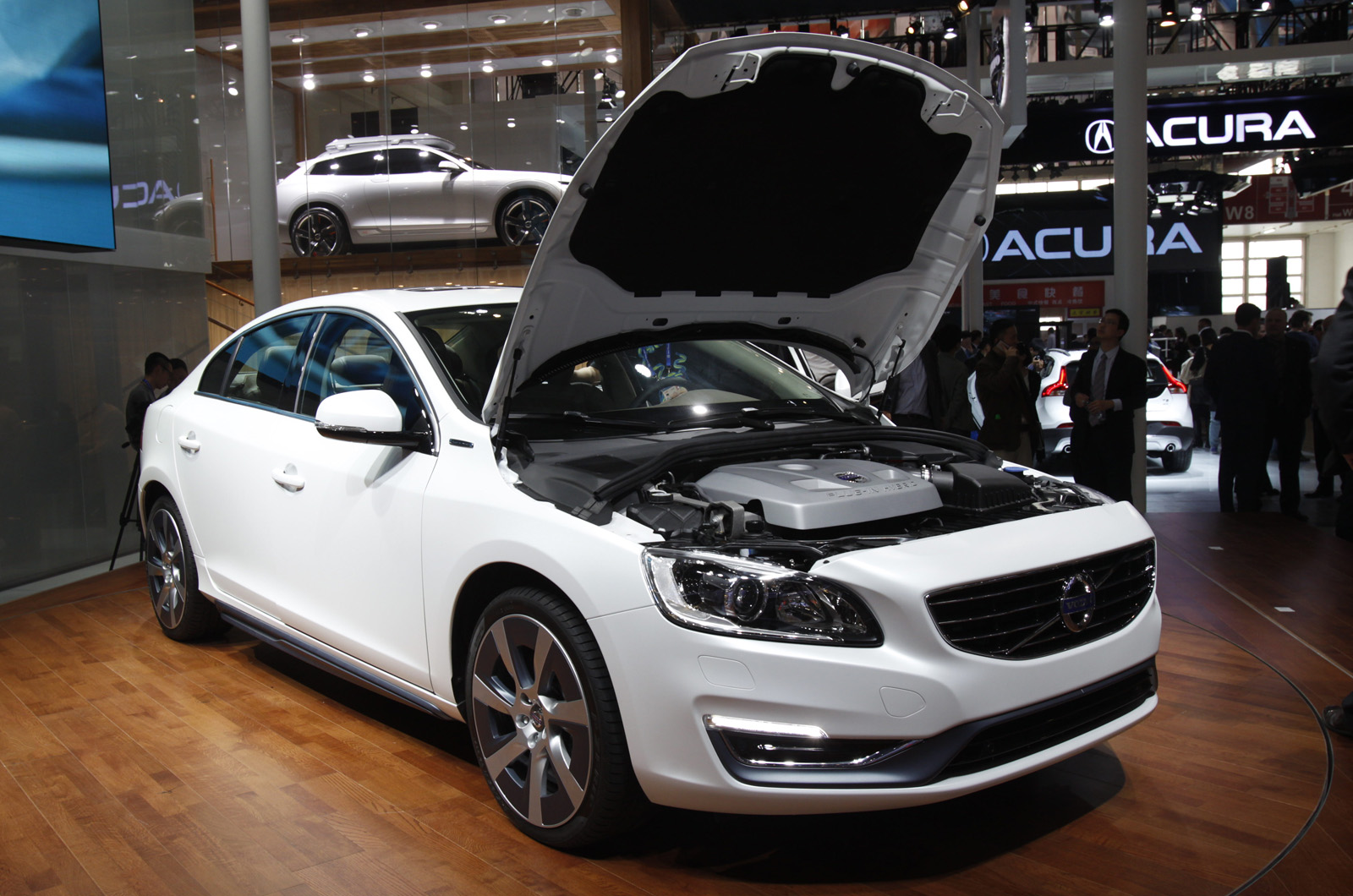 Volvo S60L plug-in Hybrid gets Beijing debut | Autocar